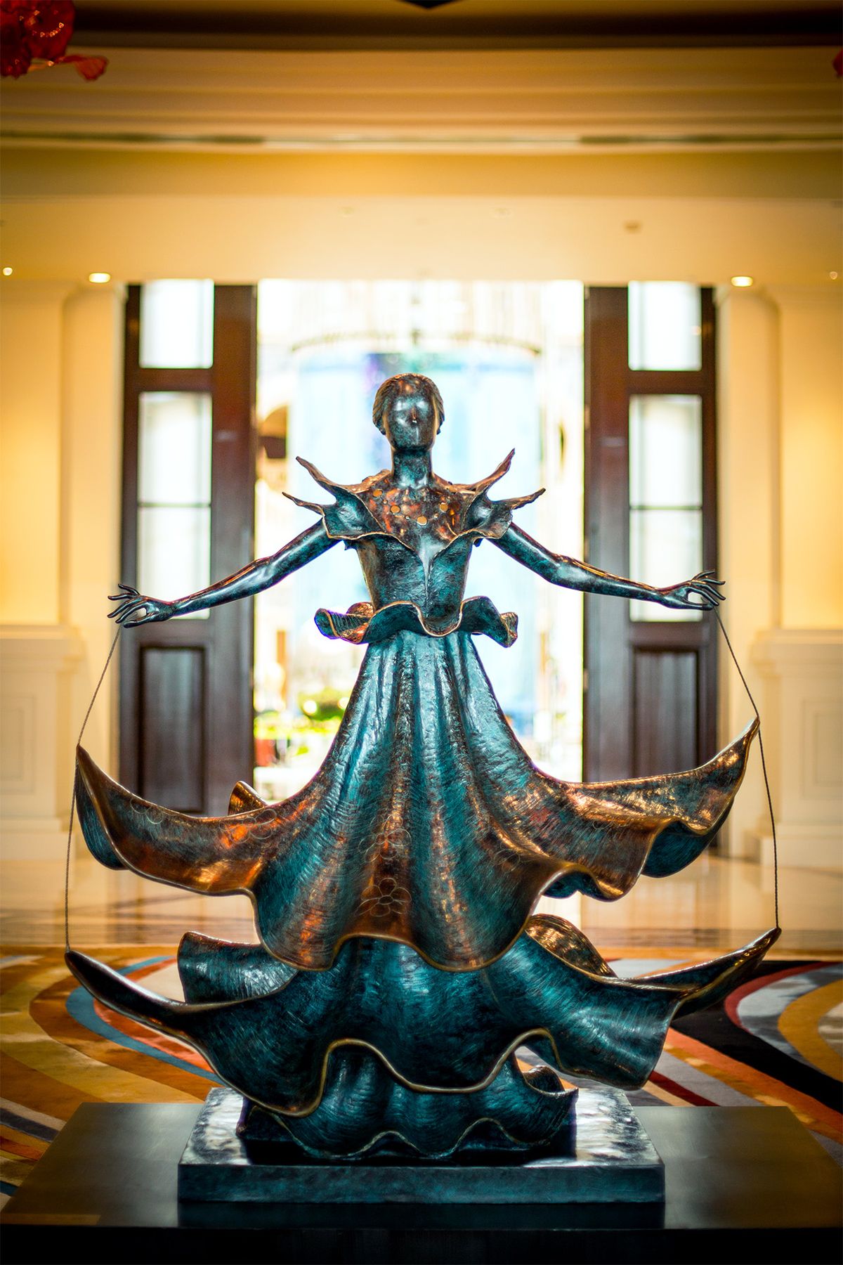 Dalinian Dancer | Exhibits | MGM